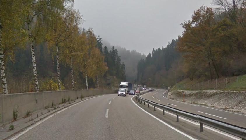 A 94 ans, il prend l’autoroute A5 en sens inverse - Le Matin