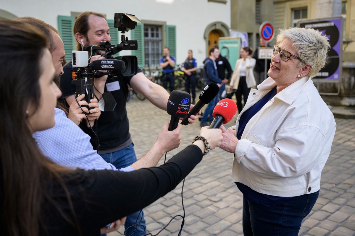 Loubegaffer: Beatrice Simon überrascht – Michelle Hunziker befragt TV ...