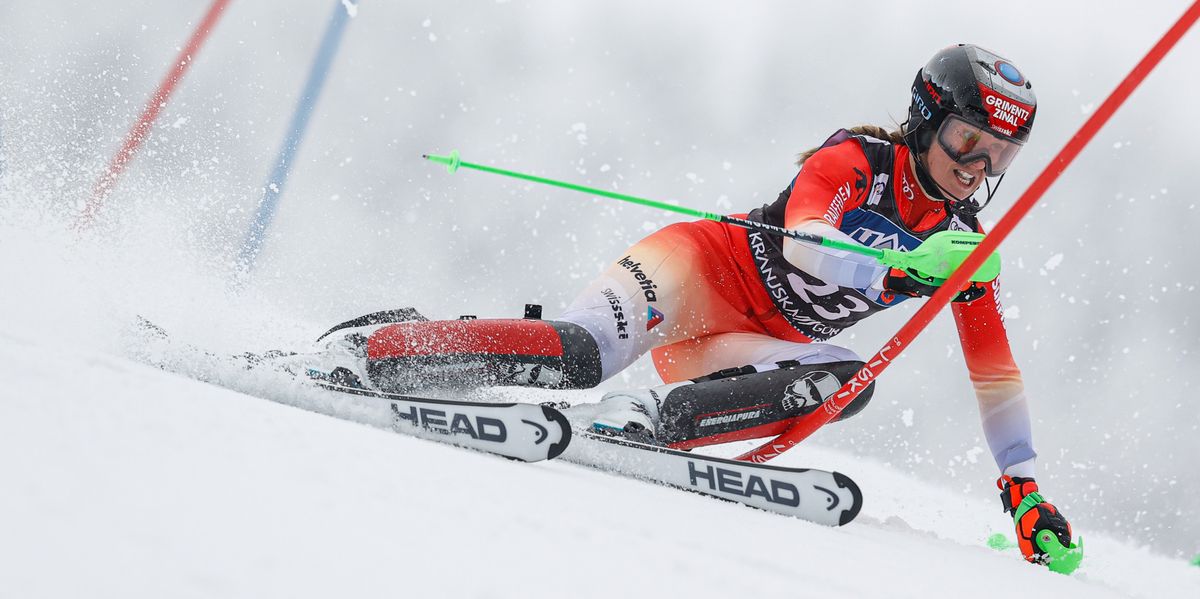 Slalom in Kranjska Gora: Leona Popovic fliegt kopfüber ins Ziel ...