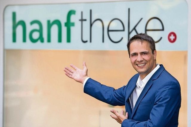 Vom Rentner bis zur Hausfrau – alle kaufen Cannabis | Zürichsee-Zeitung