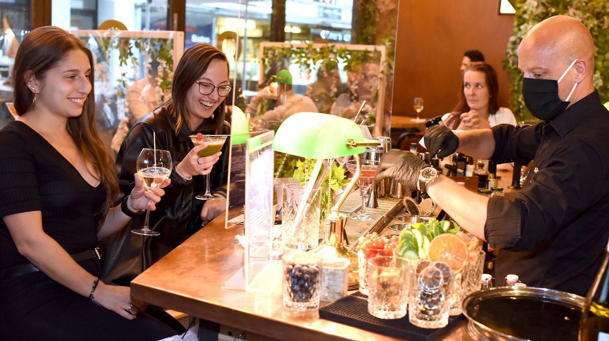 Basel geht aus – zumindest ein bisschen – Und am Abend kehren die ...