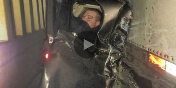 Wunder von Oregon – Mann überlebt unfassbaren Crash mit zwei Trucks - L ...