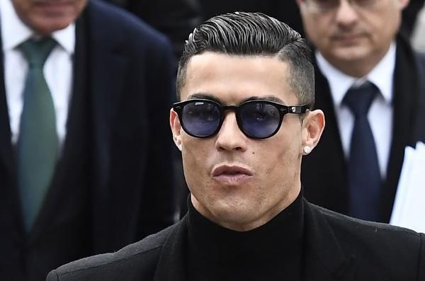En Espagne – CR7 dans le business des implants capillaires - L'essentiel