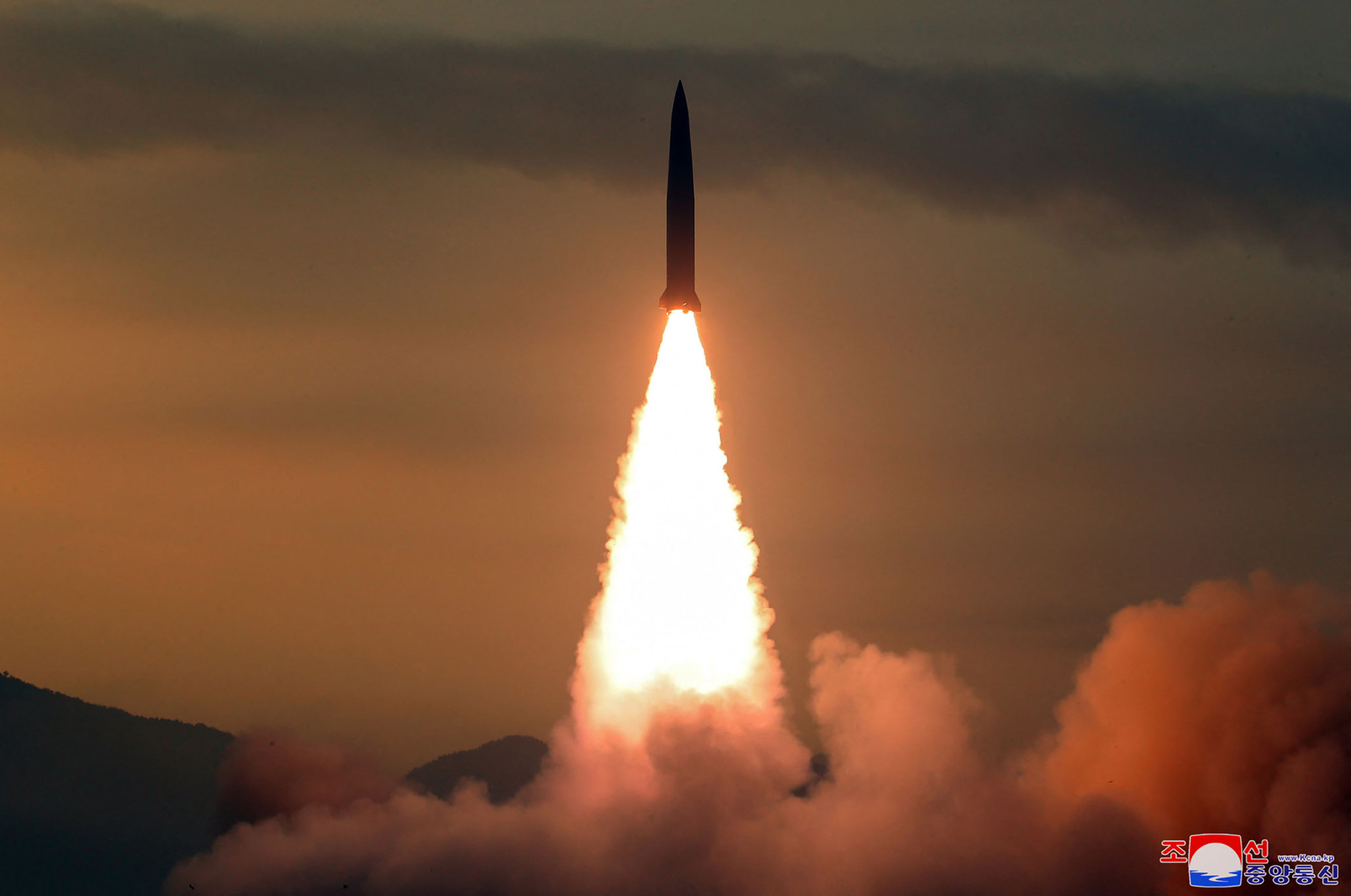 Sipri: le risque nucléaire mondial augmente malgré moins d’ogives