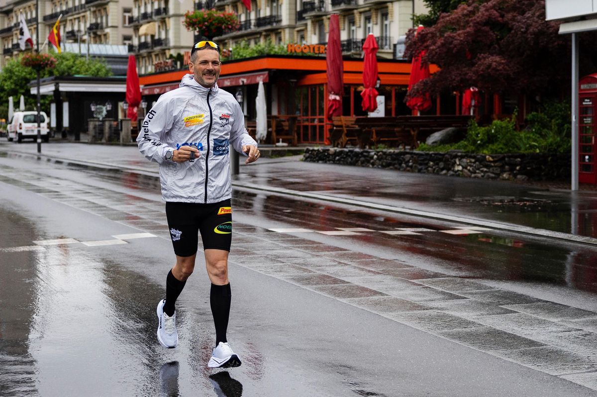 Er läuft 42 Kilometer pro Tag: Die ersten 15 Marathons hat Adrian Josty ...