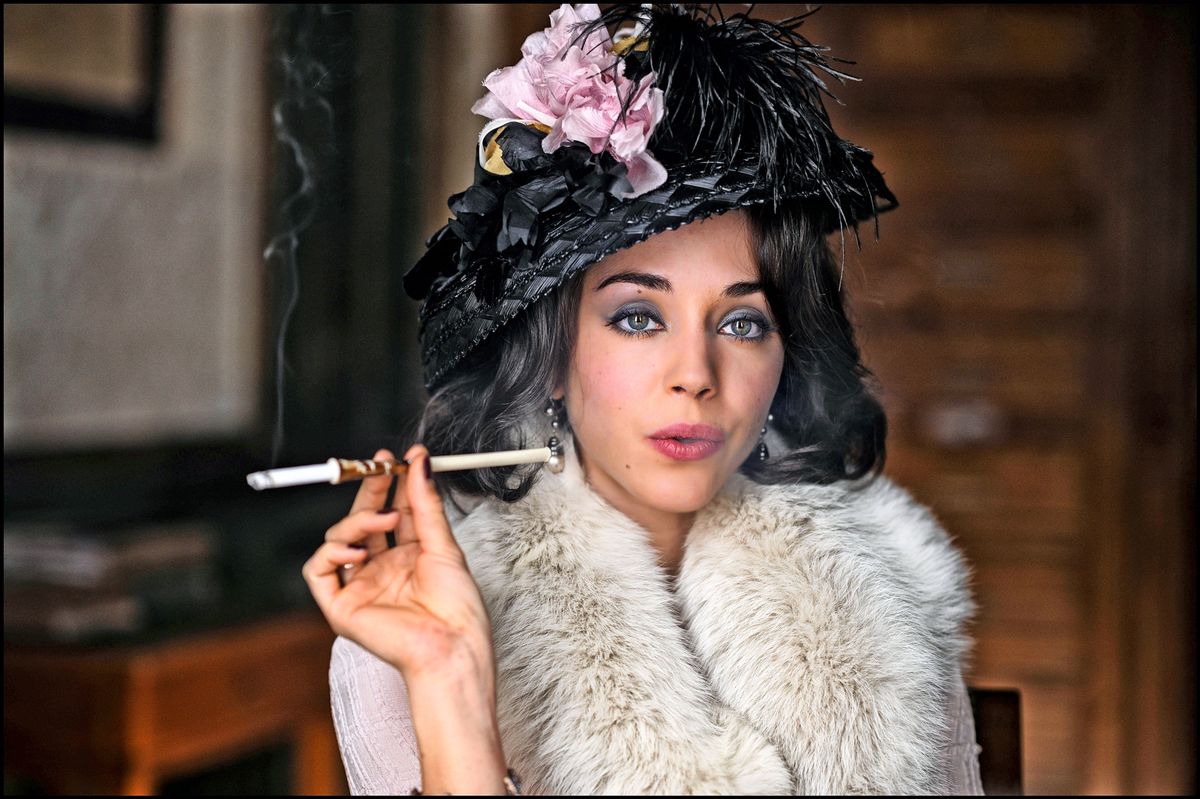 Portrait d’actrice: Alice Isaaz, fière figure du cinéma populaire | 24 ...
