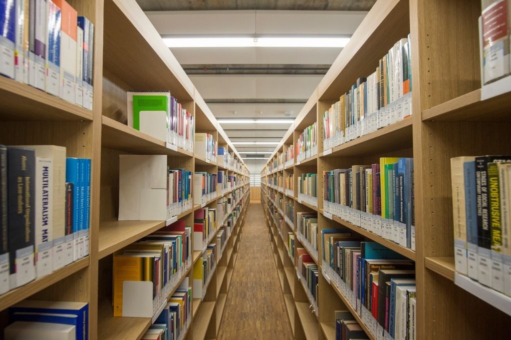 Google digitalisiert bald Bücher aus der Berner Unibibliothek | Der Bund