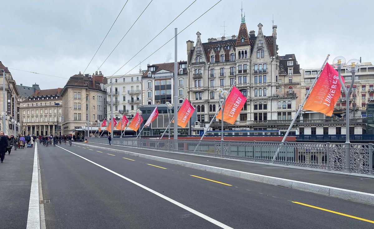 Les Lausannois ont enfin récupéré leur Grand-Pont - Le Matin