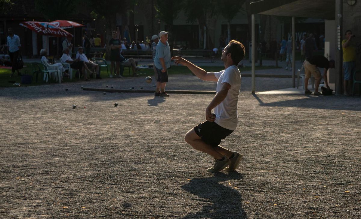 Tipps & Tricks für «Boule»-Beginner - So machen Sie auf dem Pétanque ...