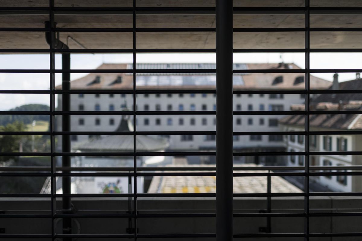 Incarcération à Berne – Même en prison, Claude Dubois inquiète les ...