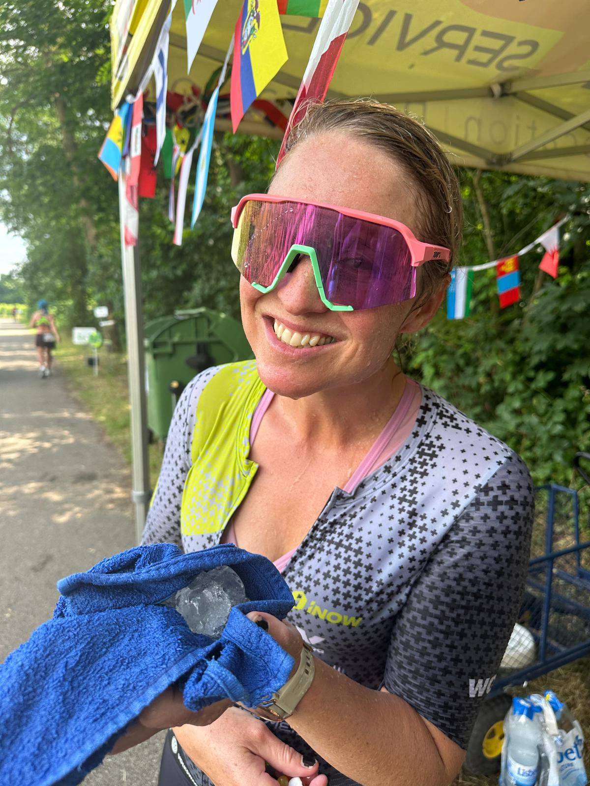 Ultra-Triathlon: Eva Hürlimann holt WM-Silber | Tages-Anzeiger