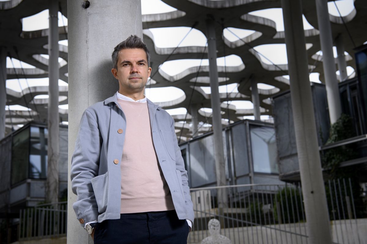 Sasha Filipenko: Mit der Elektro­schock­pistole zur Falsch­aussage ...