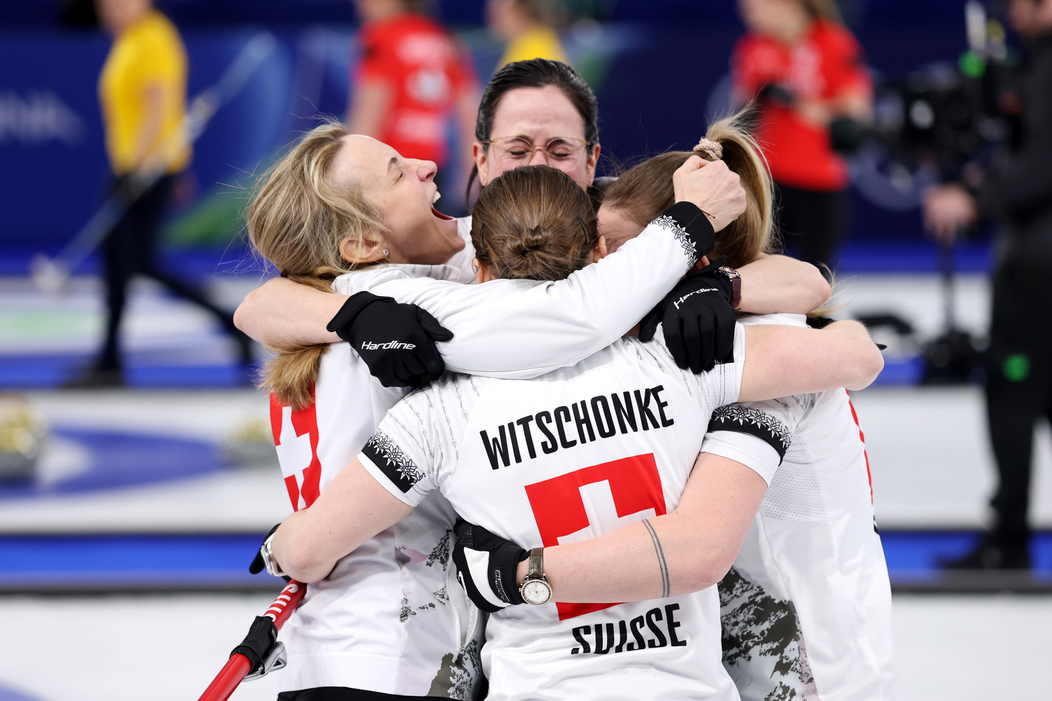 Curling: Schweiz steht im Olympia-Final um Gold