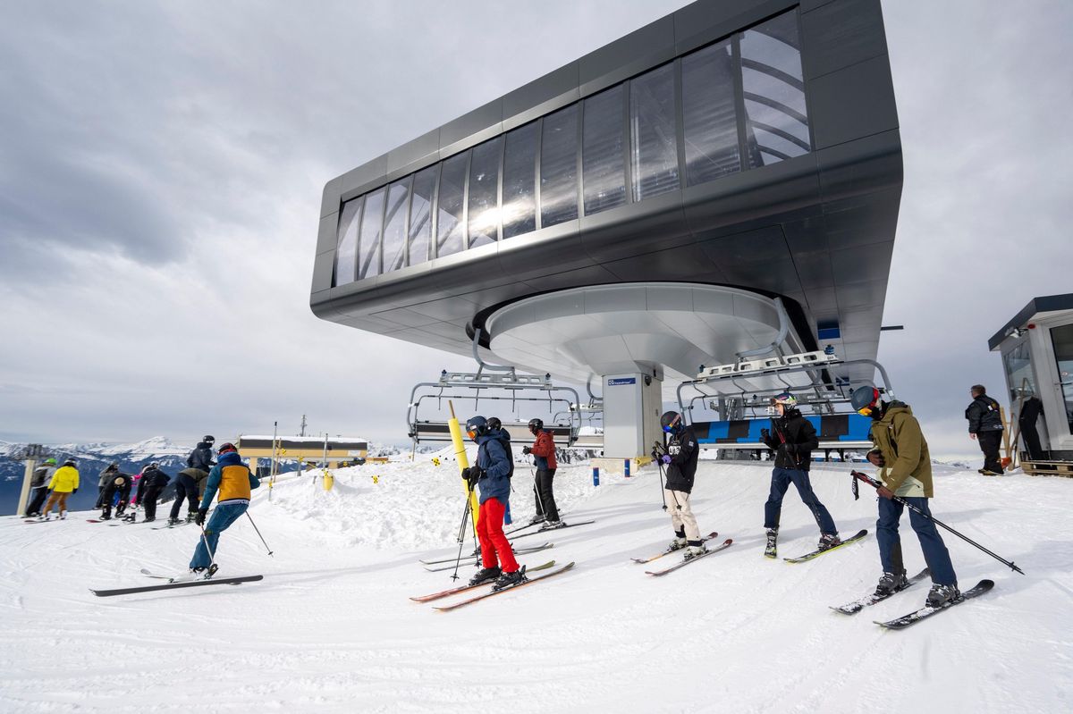 Lancement de la saison à Villars: Le télésiège neuf n’a pas pu déployer ...