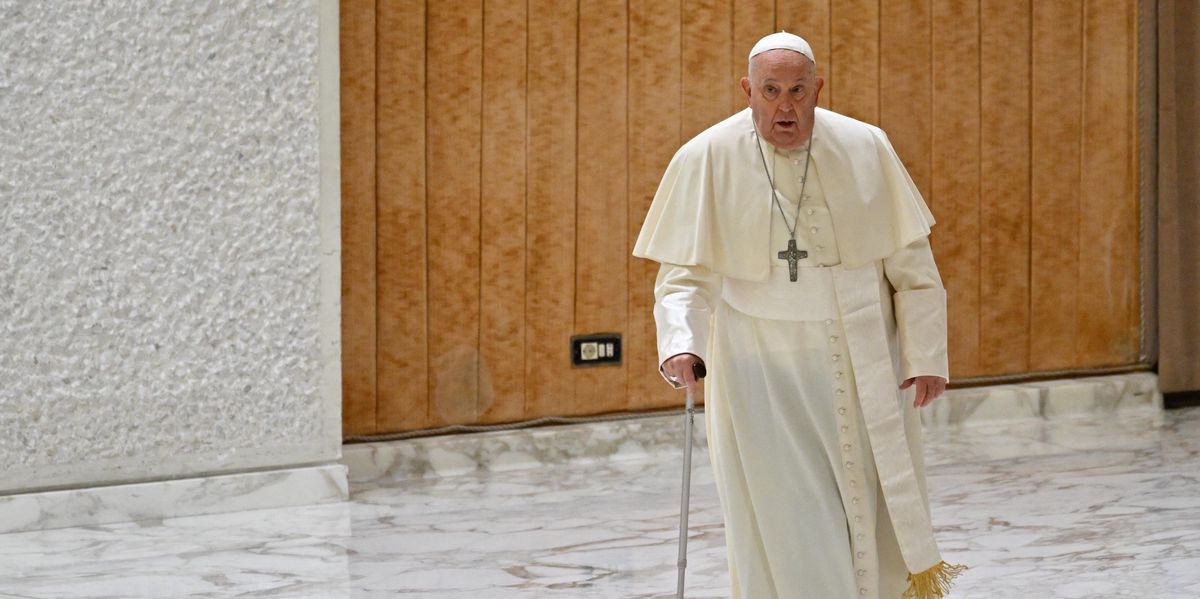 Le pape François est dans un état stable, rassure le Vatican | Tribune ...