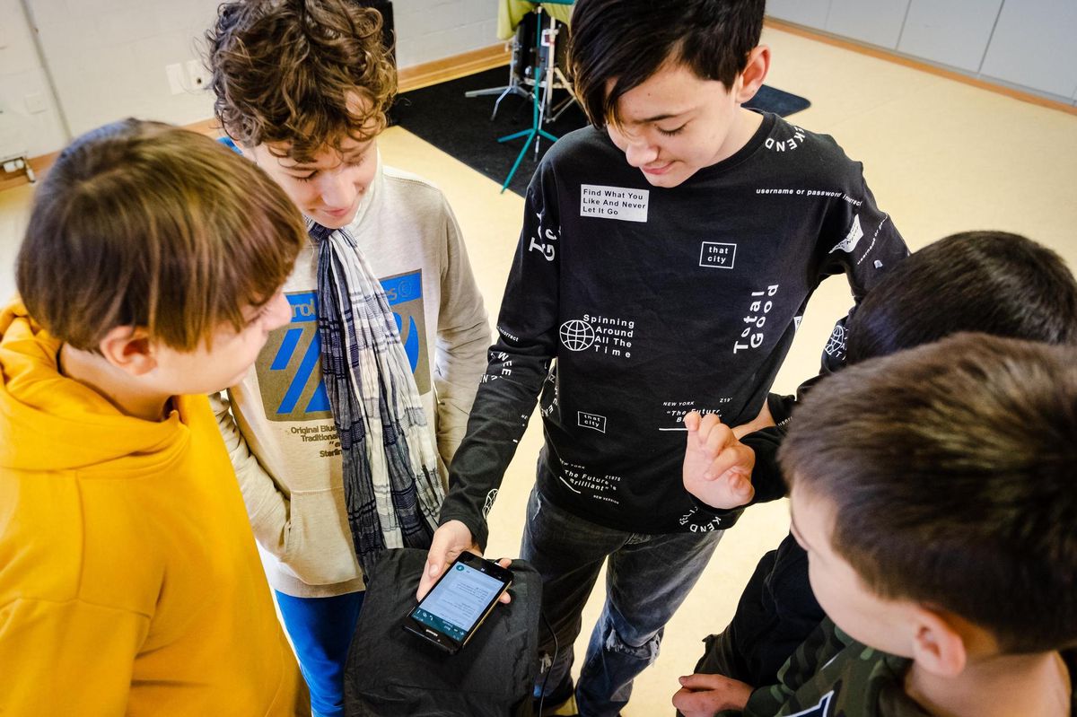 Prävention Schule Rümlang – Bei Mobbing Stromschlag aus dem Handy ...