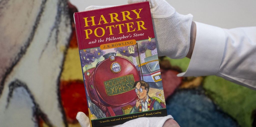 Harry Potter: Originalzeichnung zum ersten Band erzielt Rekordsumme ...