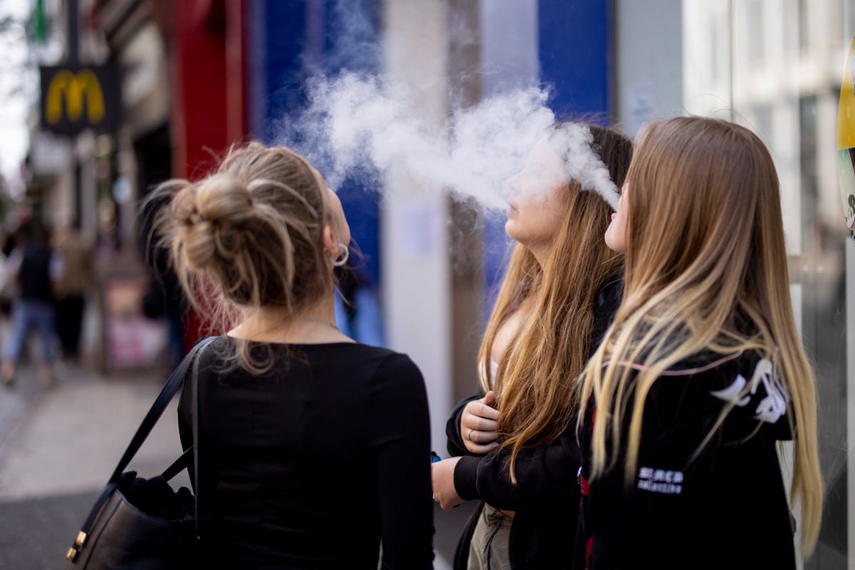 Les jeunes accros aux puffs font tousser les pneumologues | 24 heures