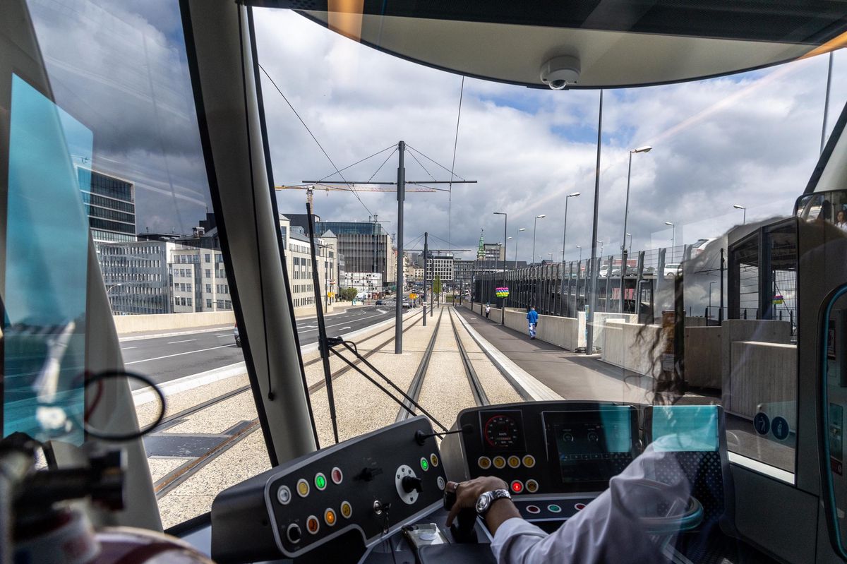 Emploi au Luxembourg: Vous rêvez de conduire le tram? Luxtram recrute ...