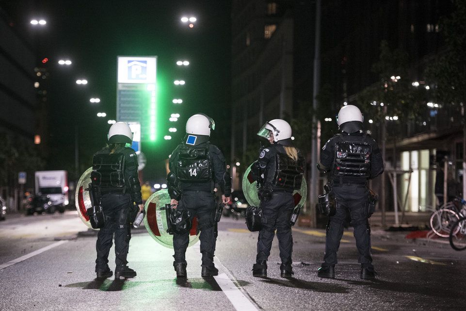 FCZ-Hooligans verletzen SRF-Mitarbeiter | Tages-Anzeiger