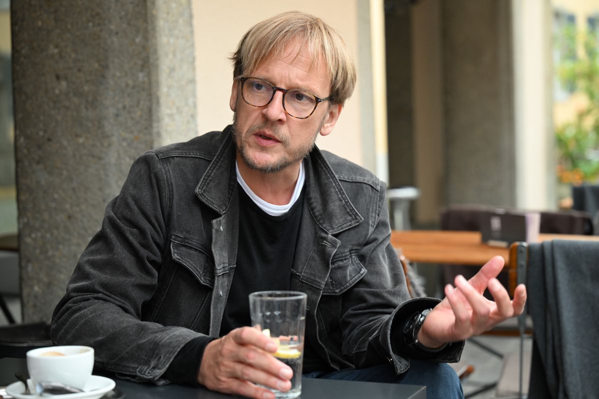 Kellertheater Winterthur: Hier lacht man über Telefonbetrüger | Tages ...