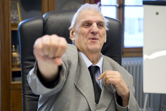 Daniel Brélaz fustige le deuxième tube du Gothard | 24 heures