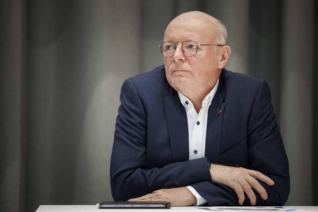 Prix des billets CFF: Le directeur général Vincent Ducrot défend la ...