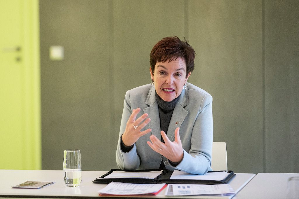 Gschwind will Zahl der Dienststellen reduzieren | Basler Zeitung