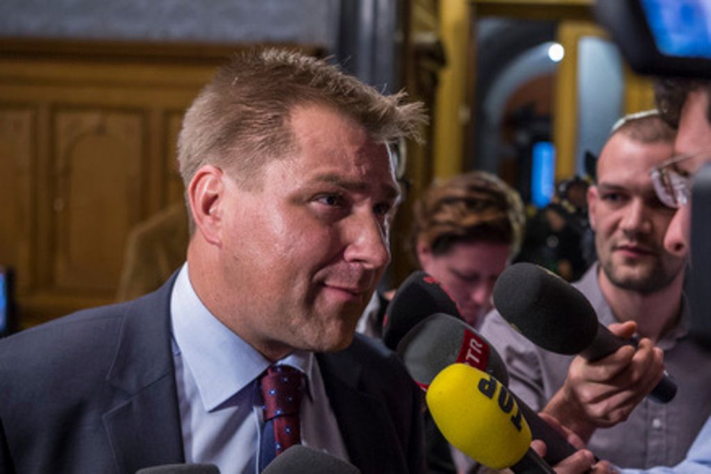 Conseil fédéral – Pour Toni Brunner, «les jeux politiques sont finis ...