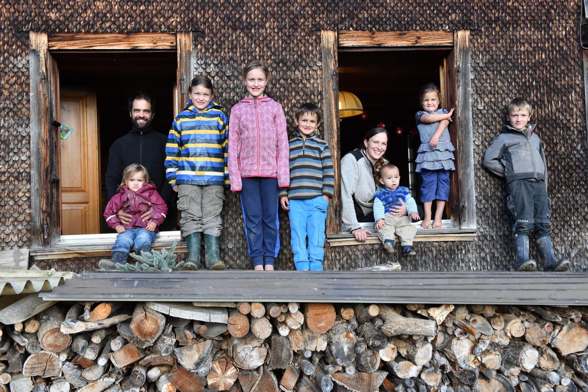 Mit sieben Kindern auf einen Hof ins Emmental gezogen | Basler Zeitung