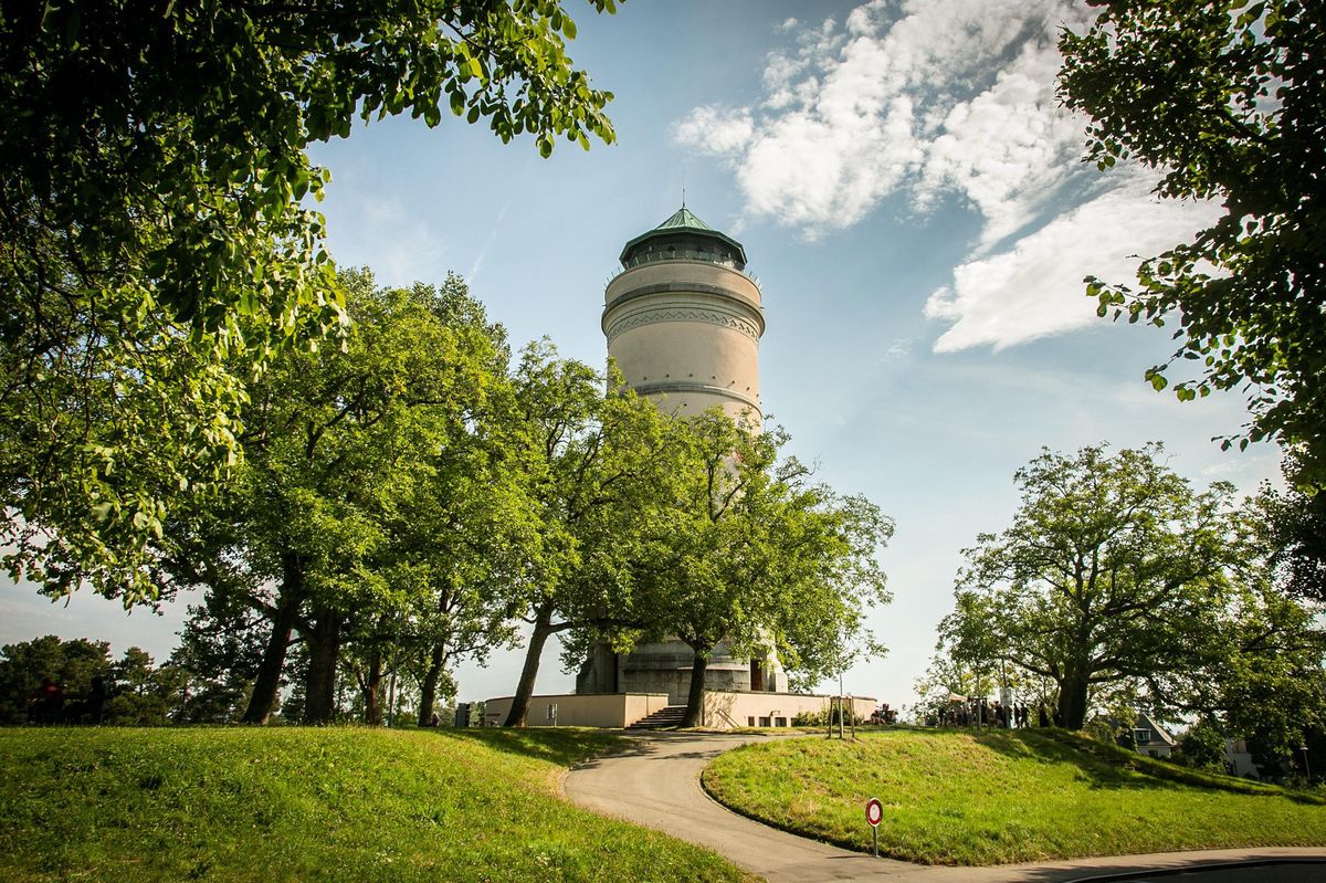 Basel: Wasserturm Bruderholz erhält neuen Wasseranschluss | Basler Zeitung