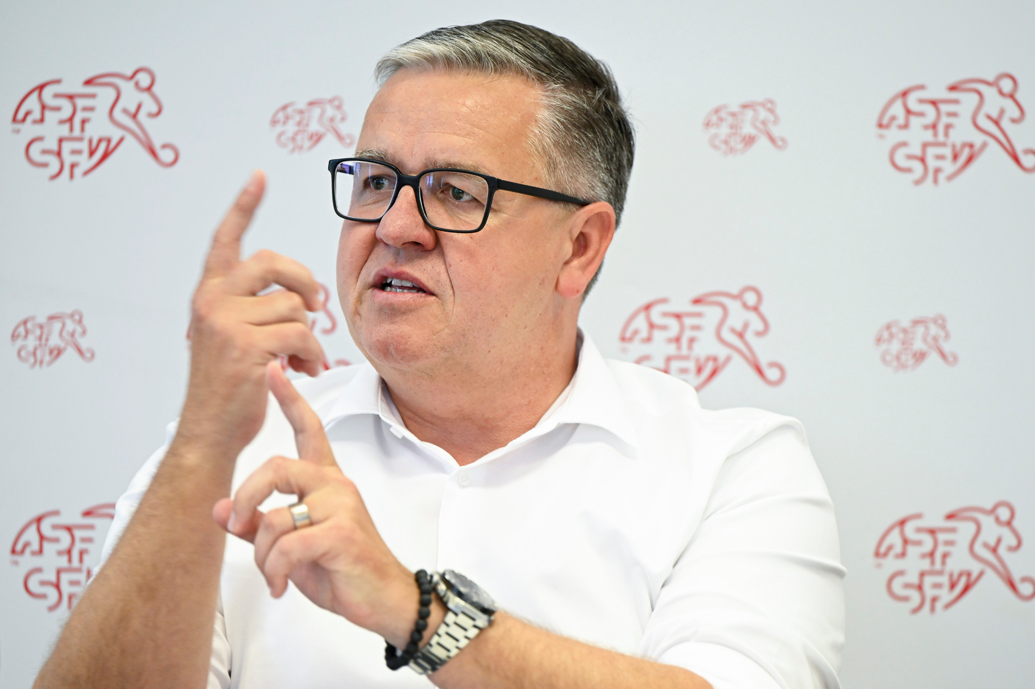 Rote Karte gegen Lukas Görtler: Schiri-Chef Daniel Wermelinger nimmt ...