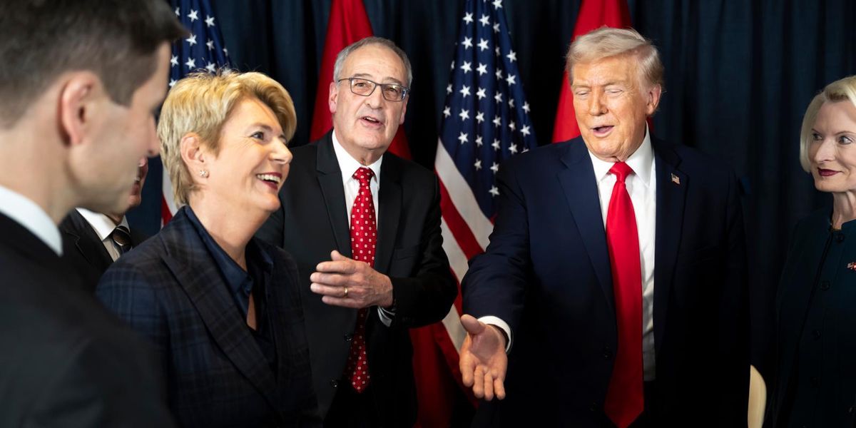 WEF in Davos: Trump attackiert Keller-Sutter und lobt sie danach