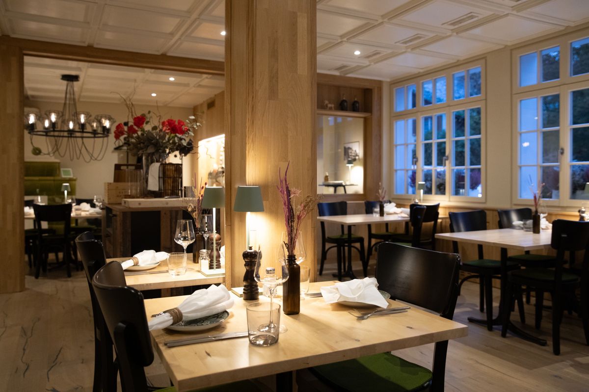 Restaurant in Albisrieden: Ossobuco und Hacktätschli im Gasthof Rössli ...