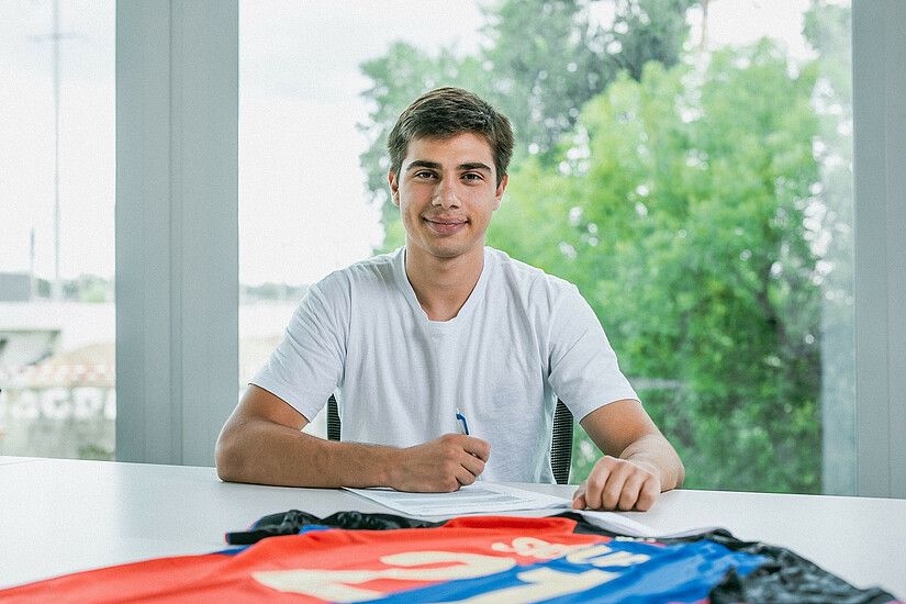 FCB holt Gabriel Sigua: Nationaltrainer Willy Sagnol vergleicht ihn mit ...