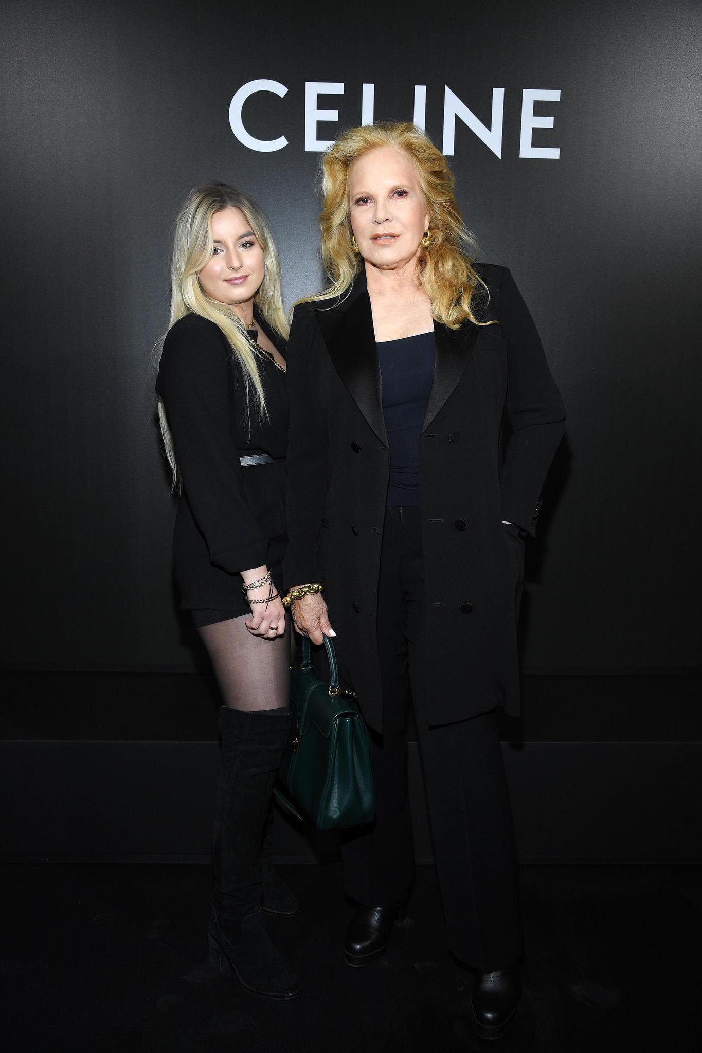 «Ames slaves» - Sylvie Vartan: rares confidences sur l’adoption de sa fille, Darina - Le Matin