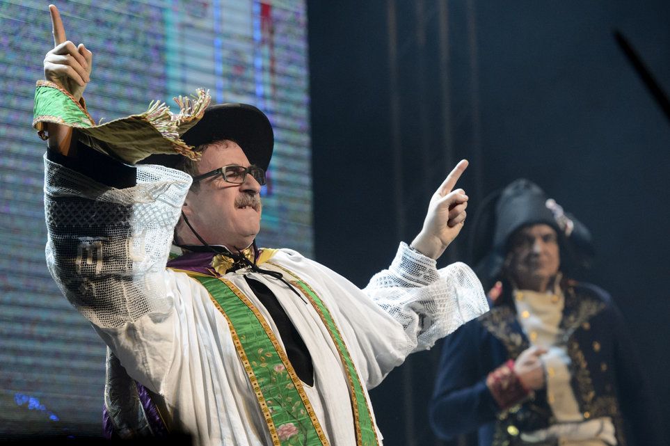 Football: La foule pour voir Constantin en Napoléon - Le Matin