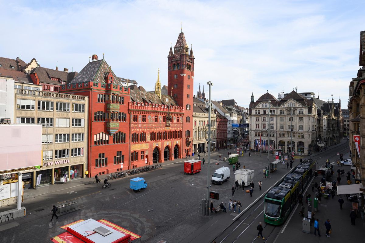 Beim Marktplatz Basel: Swisscom findet neuen Antennenstandort | Basler ...