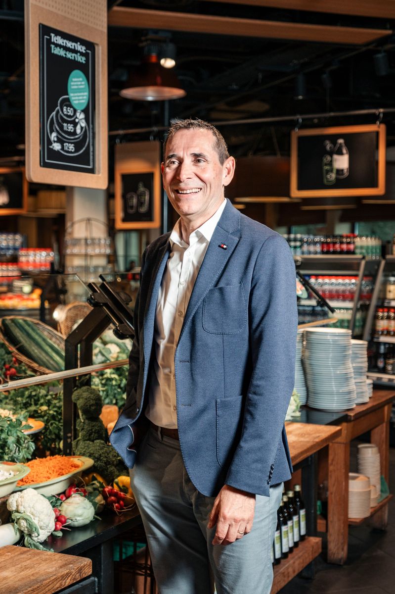 Chef der Schweizer Autobahn-Raststätten: «Braten geht immer» | Basler ...