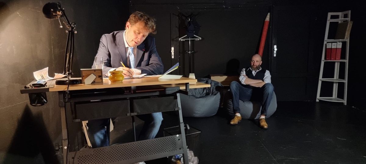 Un artiste au coeur d'une saison: Au Pantographe, la comédie, c'est du ...