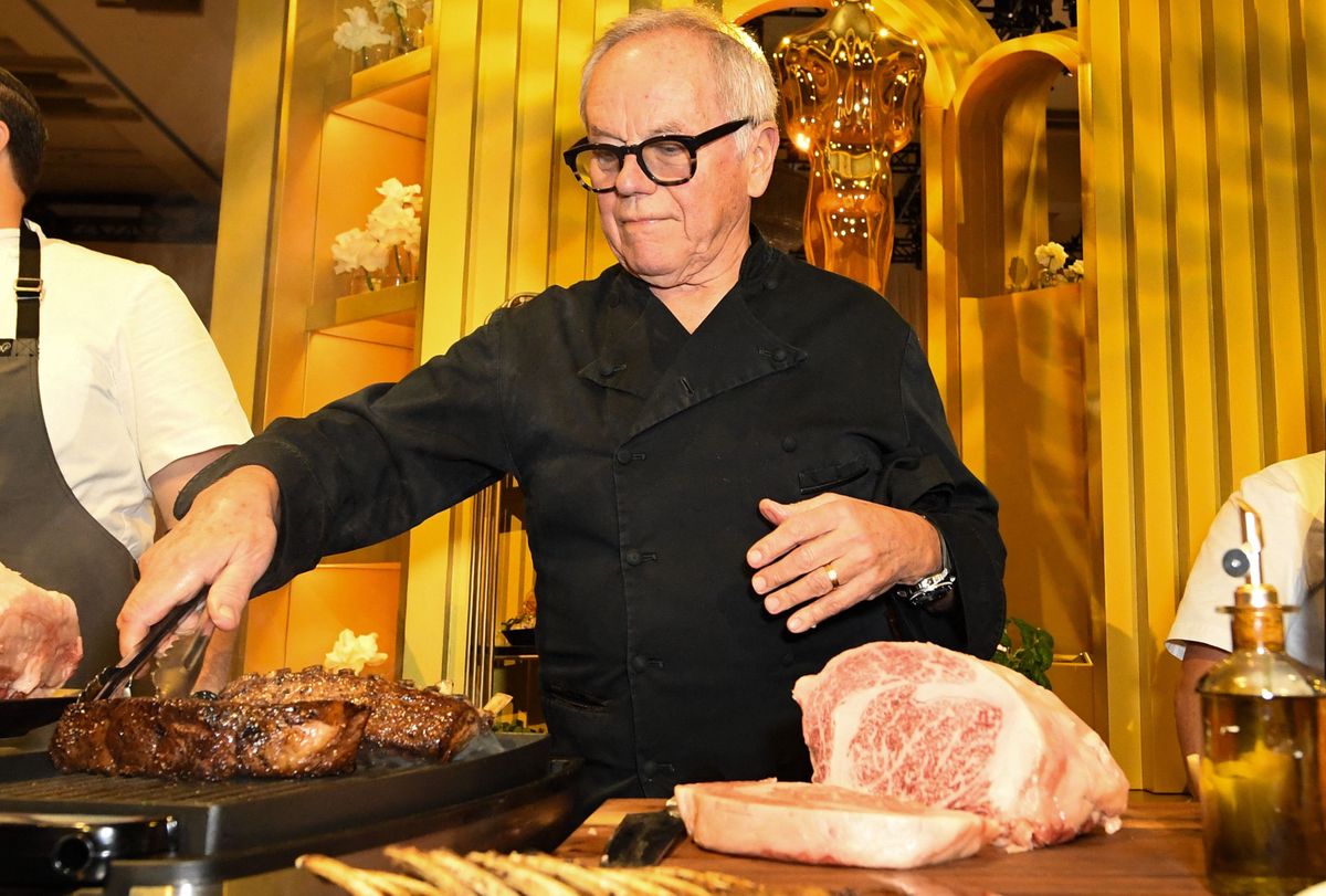 55 Kilogramm Wagyu-Beef für die Stars: Wolfgang Puck kocht zum 30. Mal ...