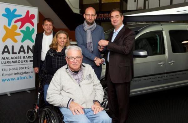 In Luxemburg – Losch-Stiftung spendet Verein zwei Fahrzeuge - L'essentiel