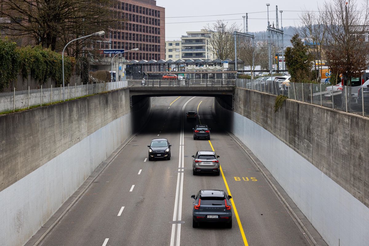 Regensdorf überdacht den Ostring beim Entwicklungsgebiet Bahnhof Nord ...