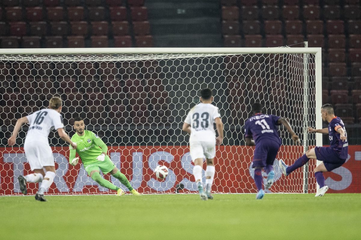 Football: Le LS s’offre un petit point face au champion | 24 heures