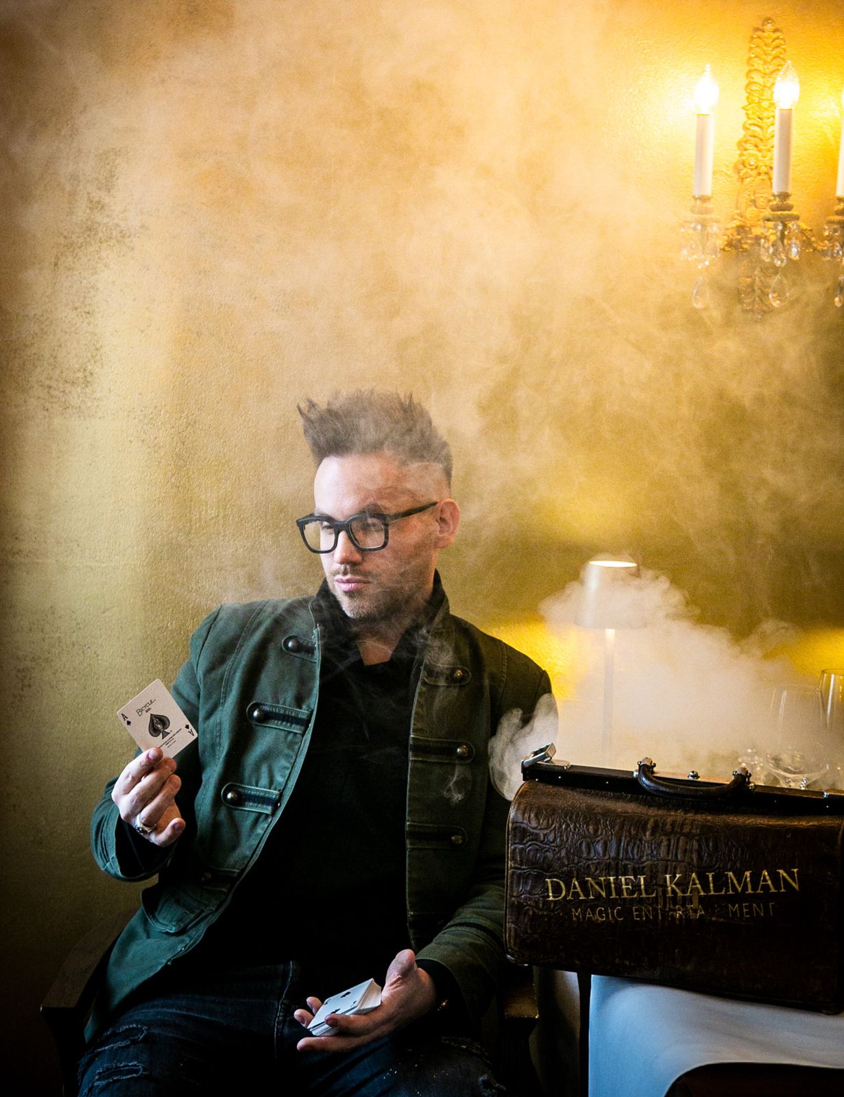 Gedankenleser aus Basel: Er lässt Karten springen und Geld schmelzen ...