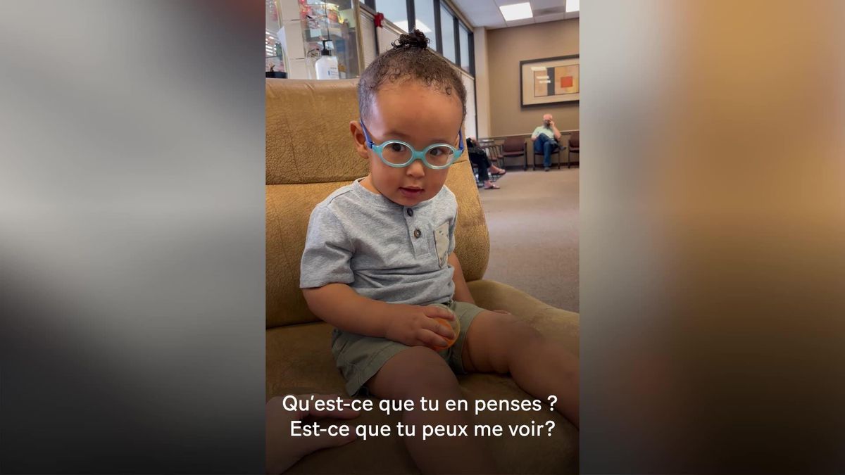 Myope depuis la naissance: Ce petit garçon découvre pour la première ...