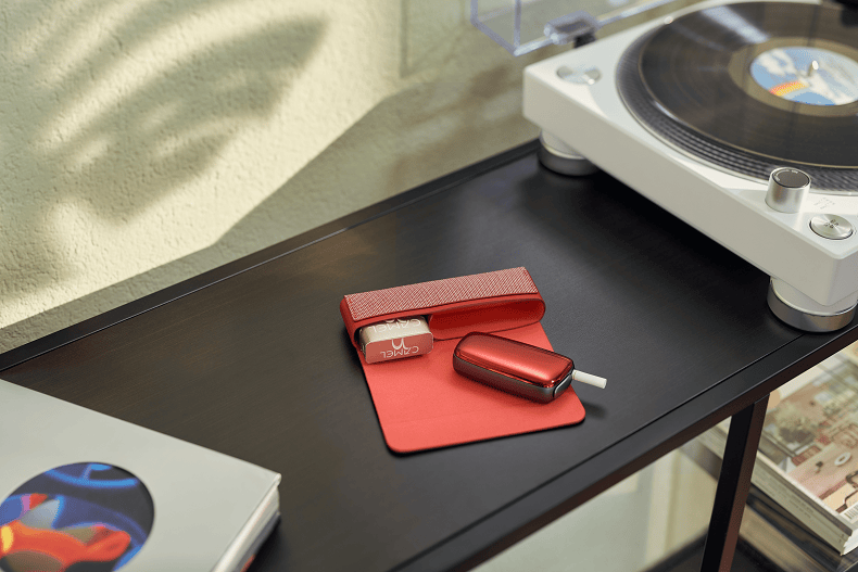 Rival des Iqos de Philipp Morris: JTI lance son nouveau stick de tabac ...