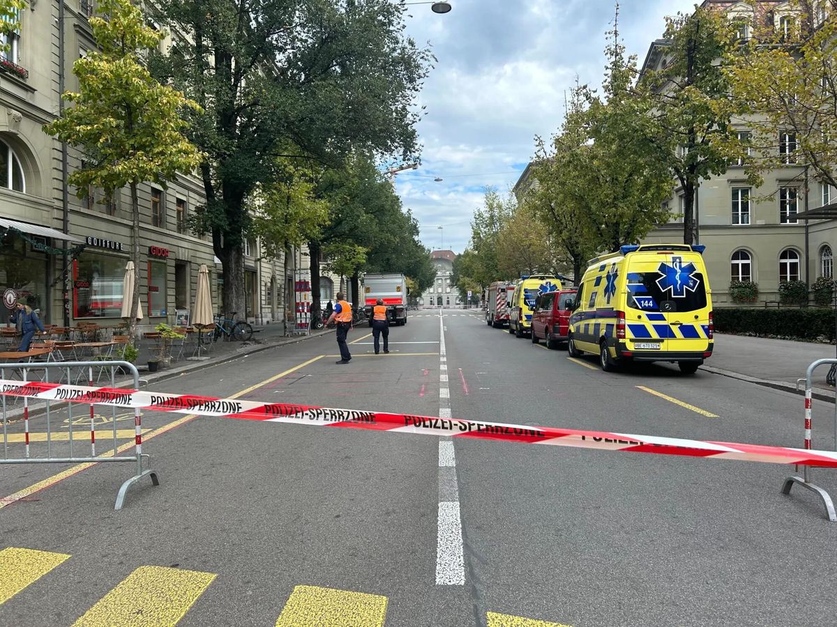 Bern: Evakuiertes Bundeshaus – Polizei vermutete Bombe in Holzkiste ...