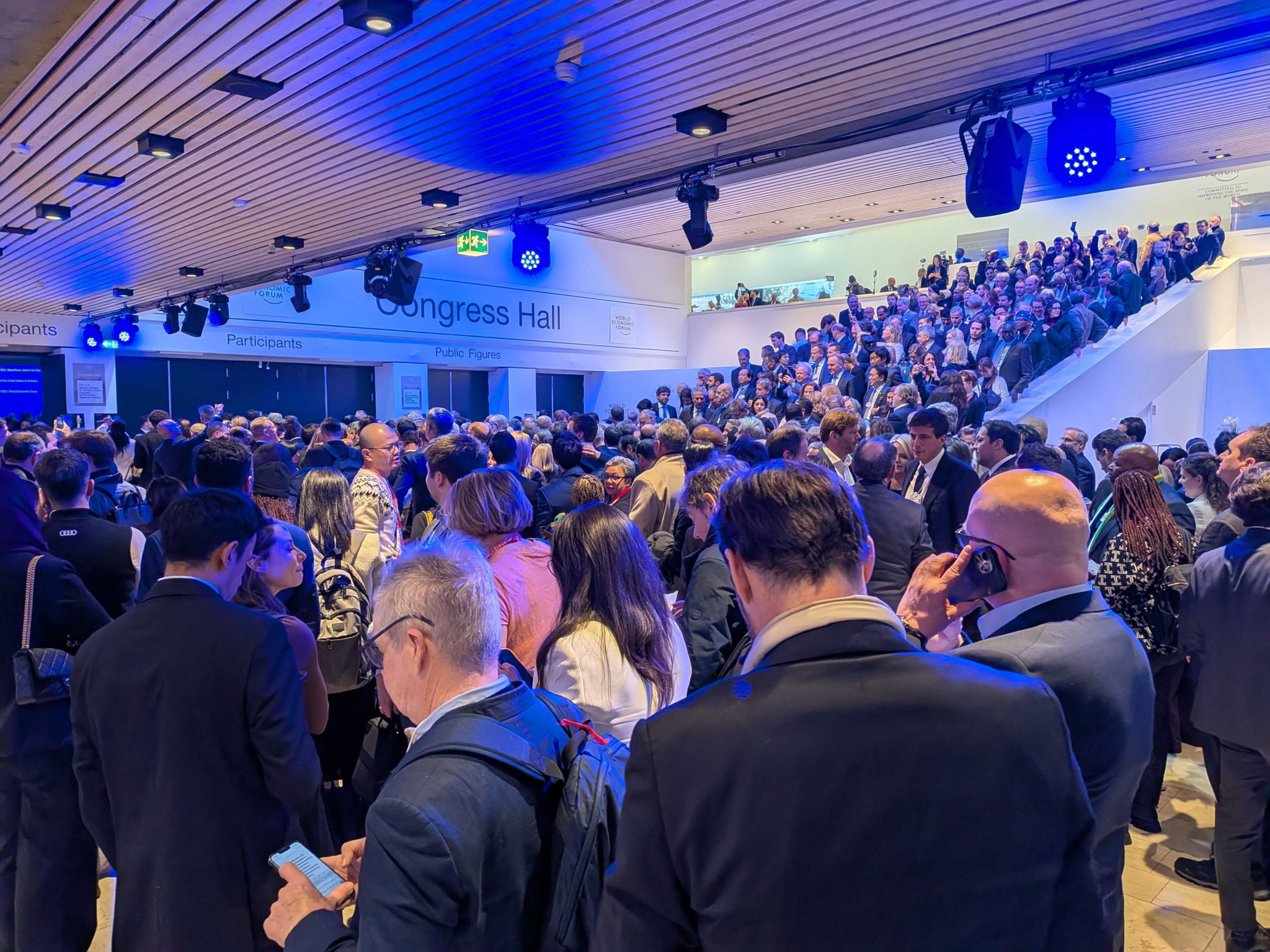 DIRECT. WEF: Trump signe la charte du Conseil de paix à Davos