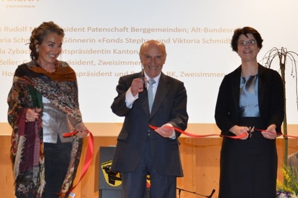 Merz durchschnitt das Band | Berner Zeitung